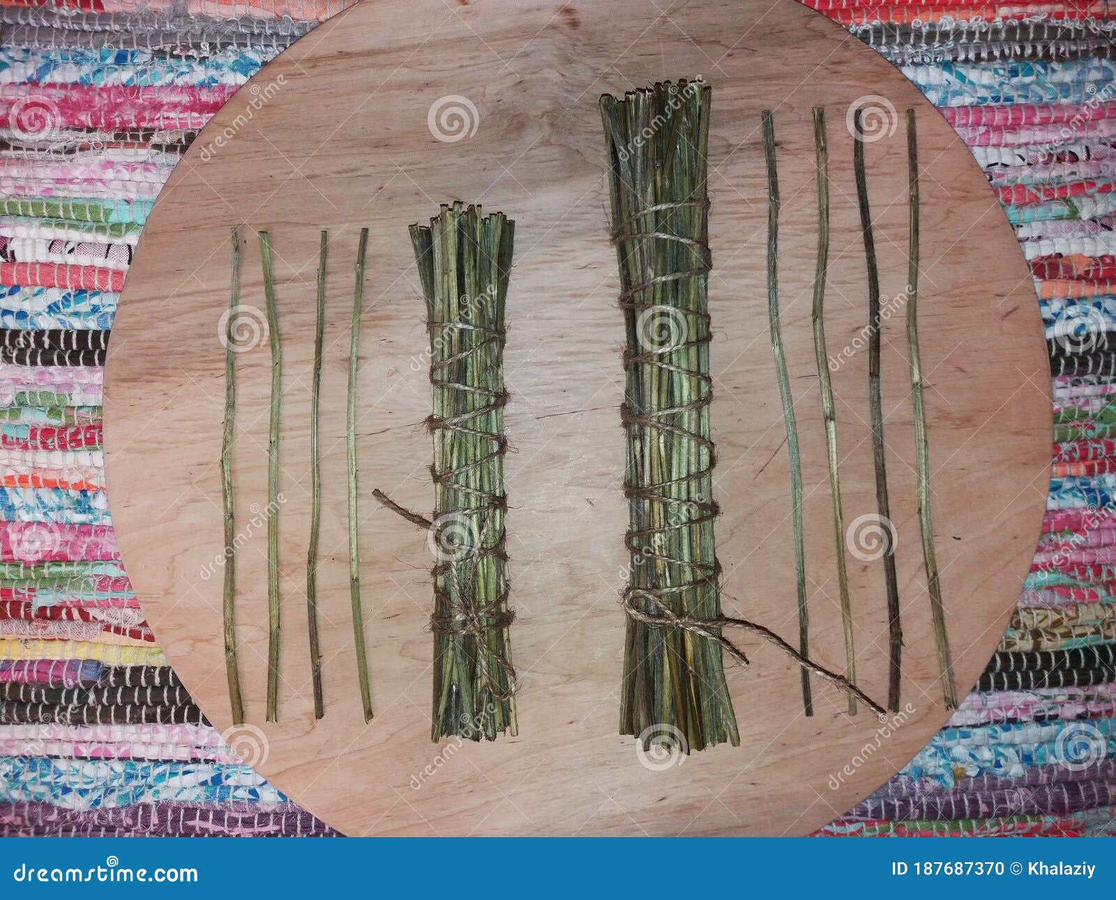 Dried Yarrow Stems for I Ching Divination Stock Photo - Image of aroma ...