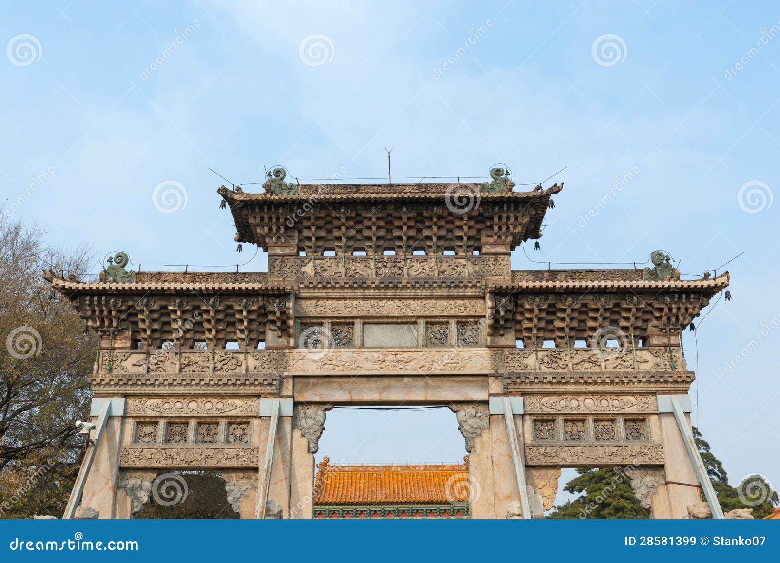 Ancient chinese gate stock image. Image of historic, aged - 28581399
