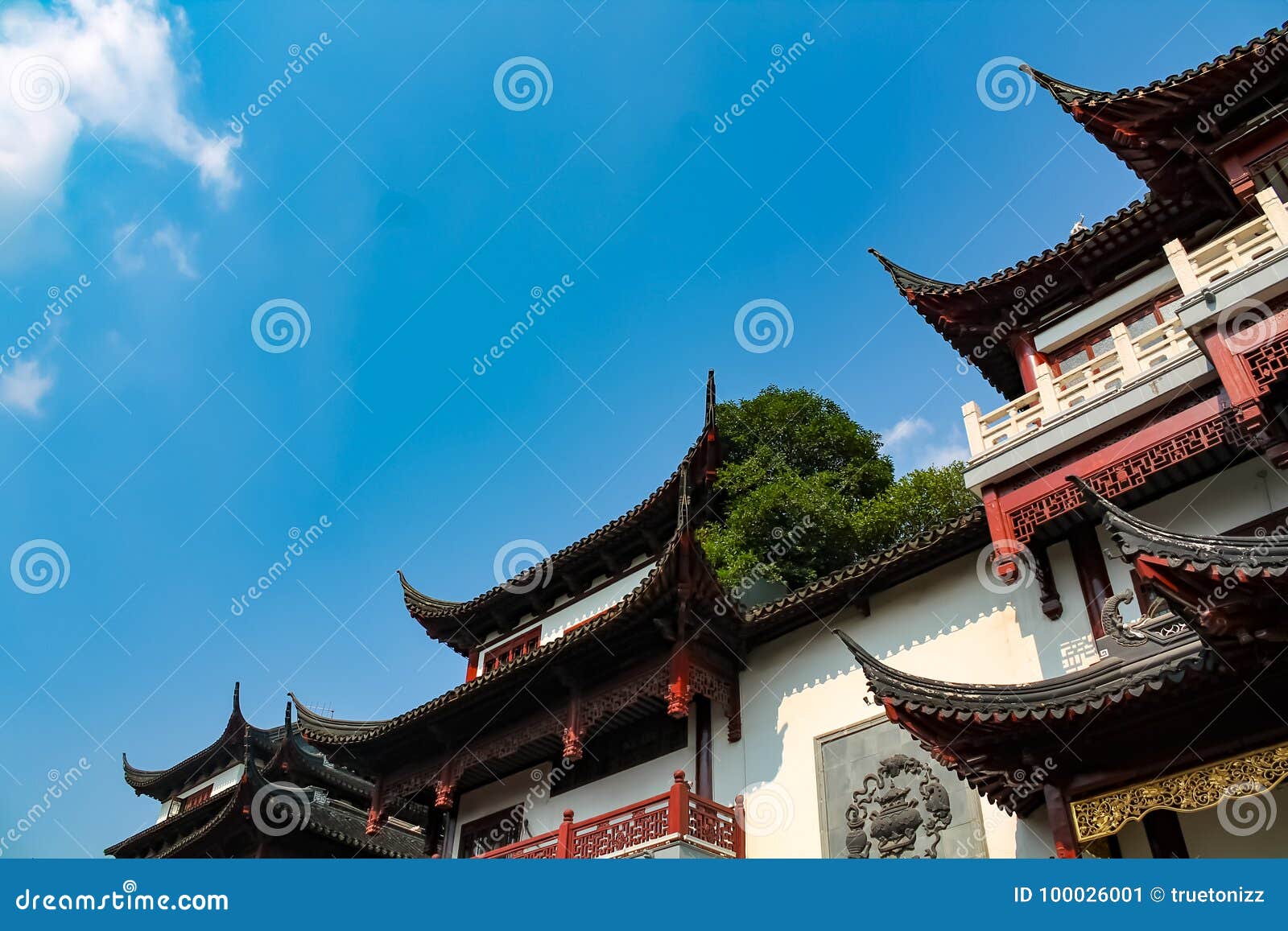 Chinese rooftops stock image. Image of architecture - 100026001