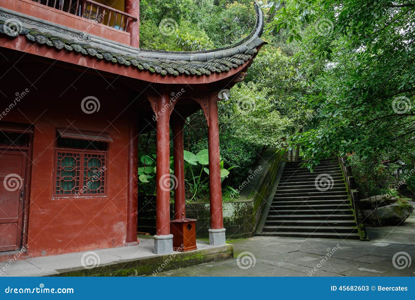 Ancient Chinese Wood-structure Building in Woods Stock Image - Image of ...