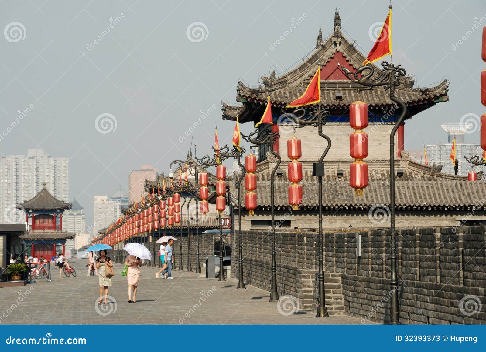 Ancient city wall in xian editorial stock photo. Image of asia - 32393373