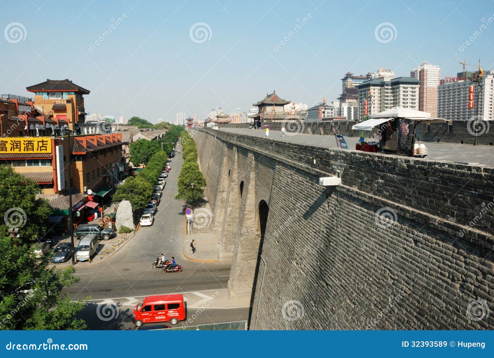 Ancient city wall in xian editorial stock image. Image of greatwall ...