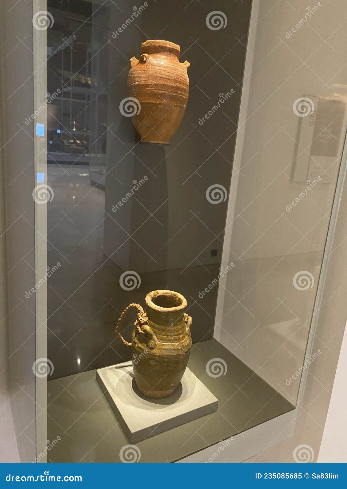 Ancient Clay Pots in Oman National Museum Editorial Image - Image of ... Ancient Clay Pots in Oman National Museum Editorial Image - Image of ...
