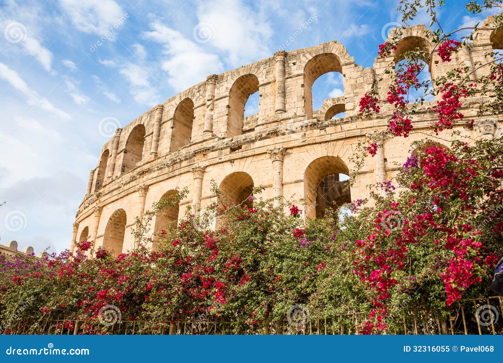 Ancient Colosseum in El Jem, Tunisia Stock Image - Image of roman ...