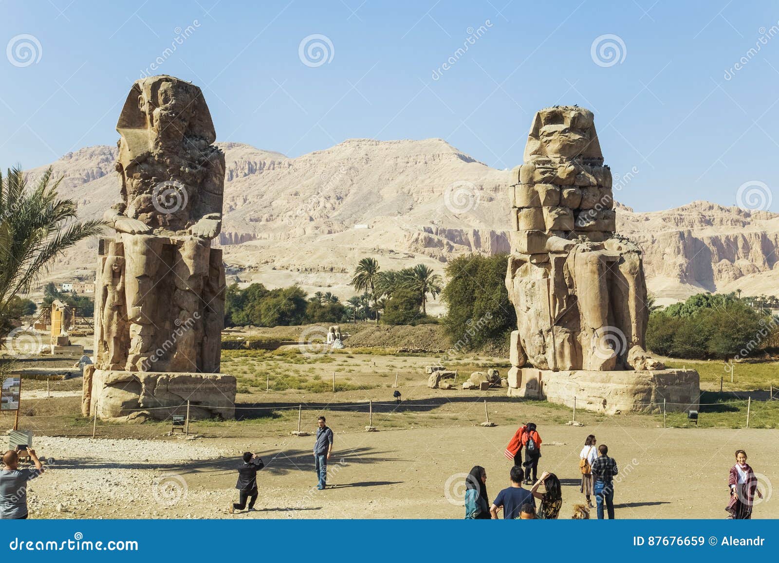Ancient Colossi of Memnon and Tourists Editorial Stock Image - Image of ...