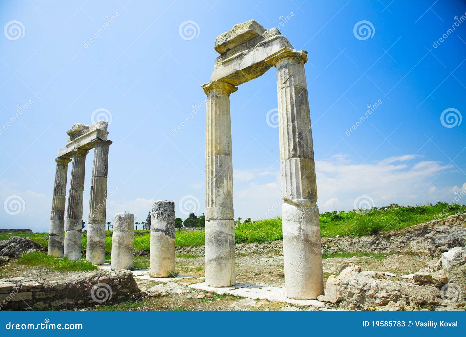 Ancient columns stock image. Image of ancient, antiquities - 19585783
