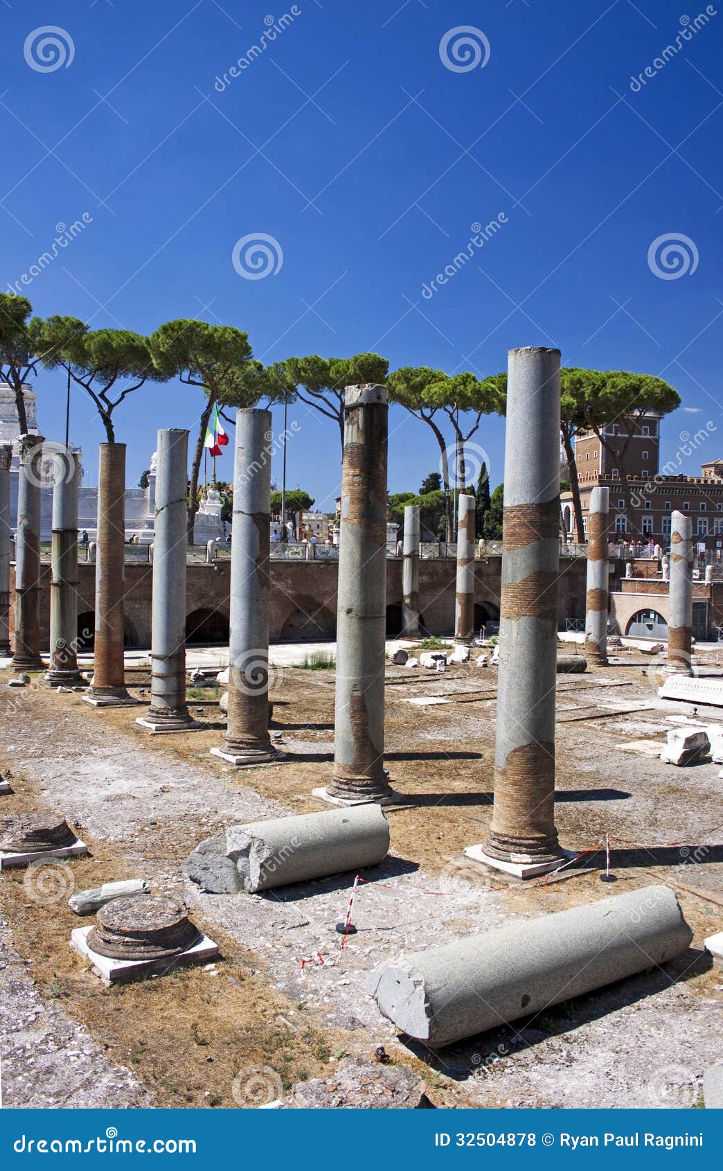Ancient Columns in Rome stock photo. Image of landmark - 32504878