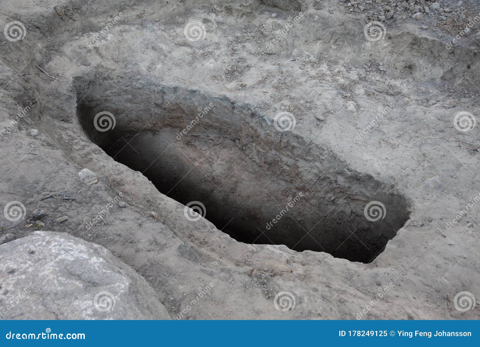 Ancient deep grave stock image. Image of death, history - 178249125