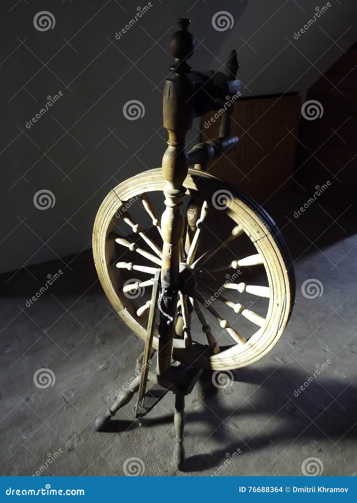 Ancient Device for Manufacture of Yarn Spinning Wheel Stock Photo ...