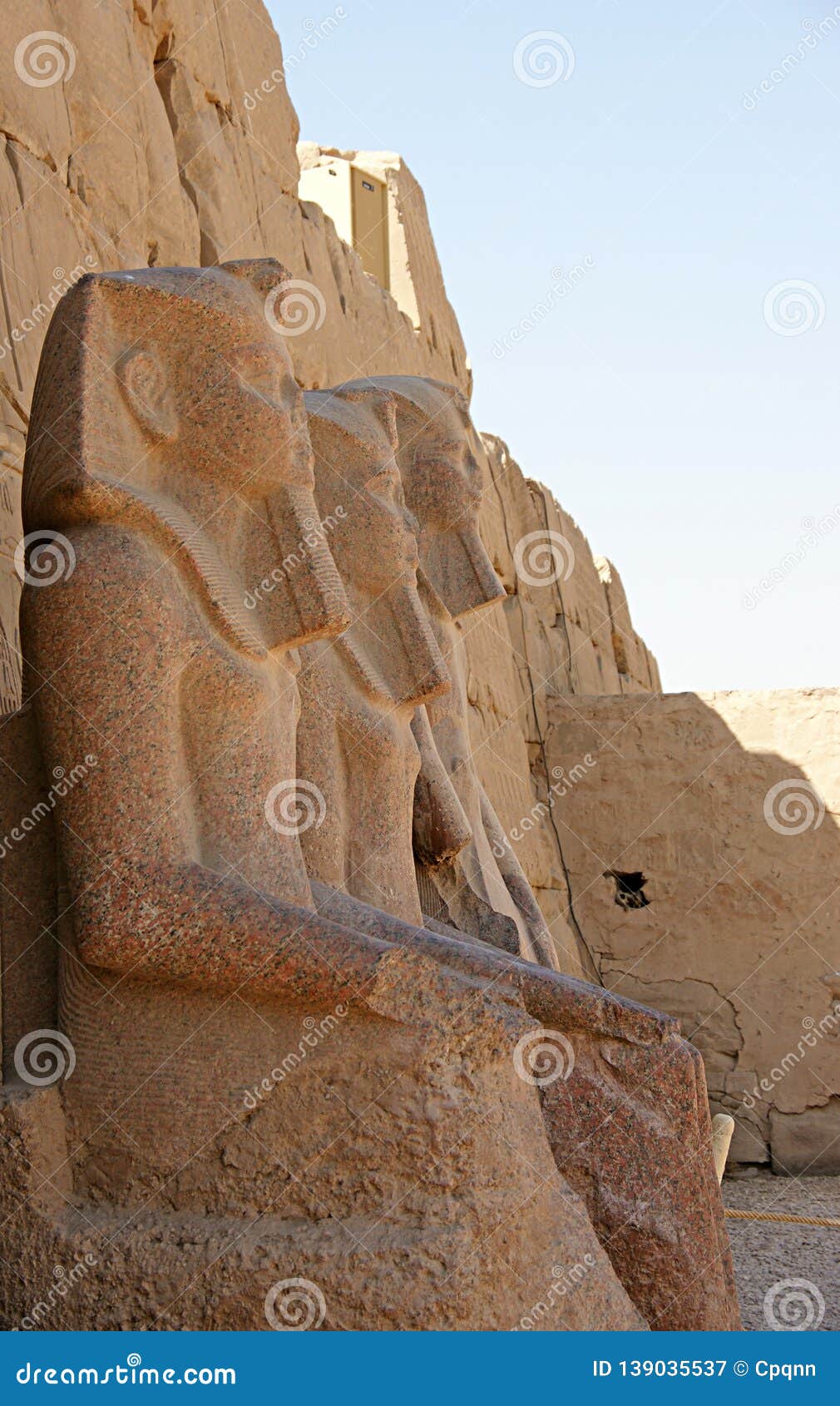 Ancient Egyptian Pharaoh Statues in Giza Stock Image - Image of sand ...