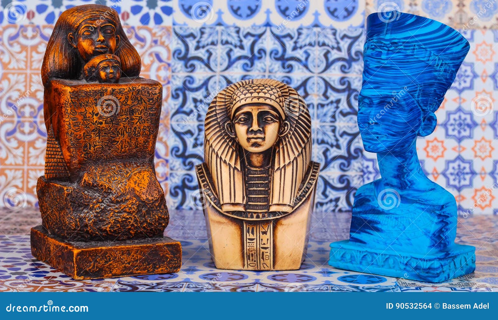 Ancient Egyptian Pharaoh Statue Stock Photo - Image of pattern, gift ...