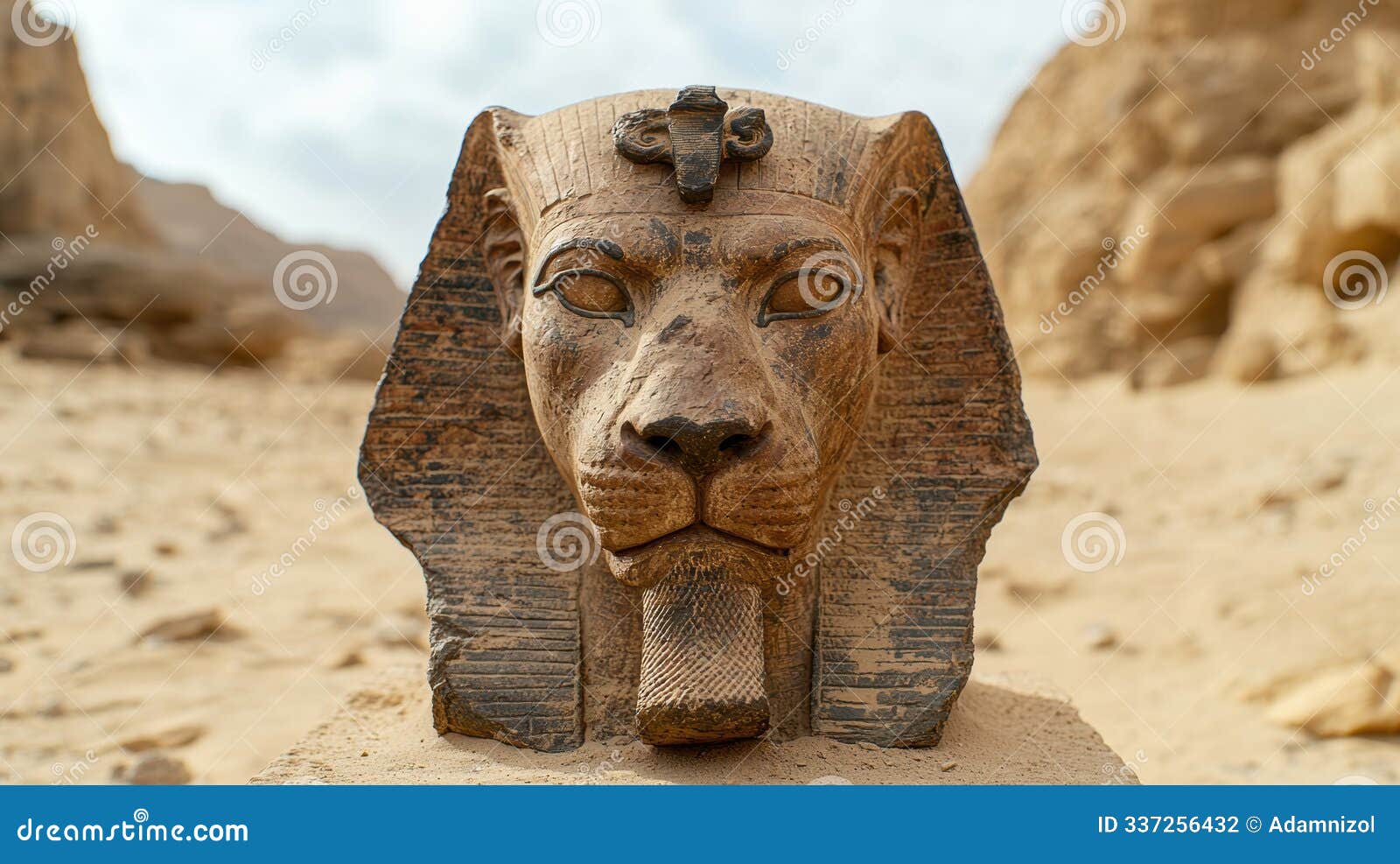 Ancient Egyptian Sphinx Statue in Desert Stock Illustration ...