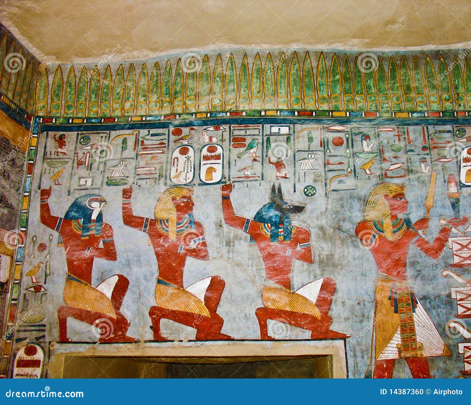 Ancient Egyptian Wall Painting Stock Photo - Image of horus, drawing ...