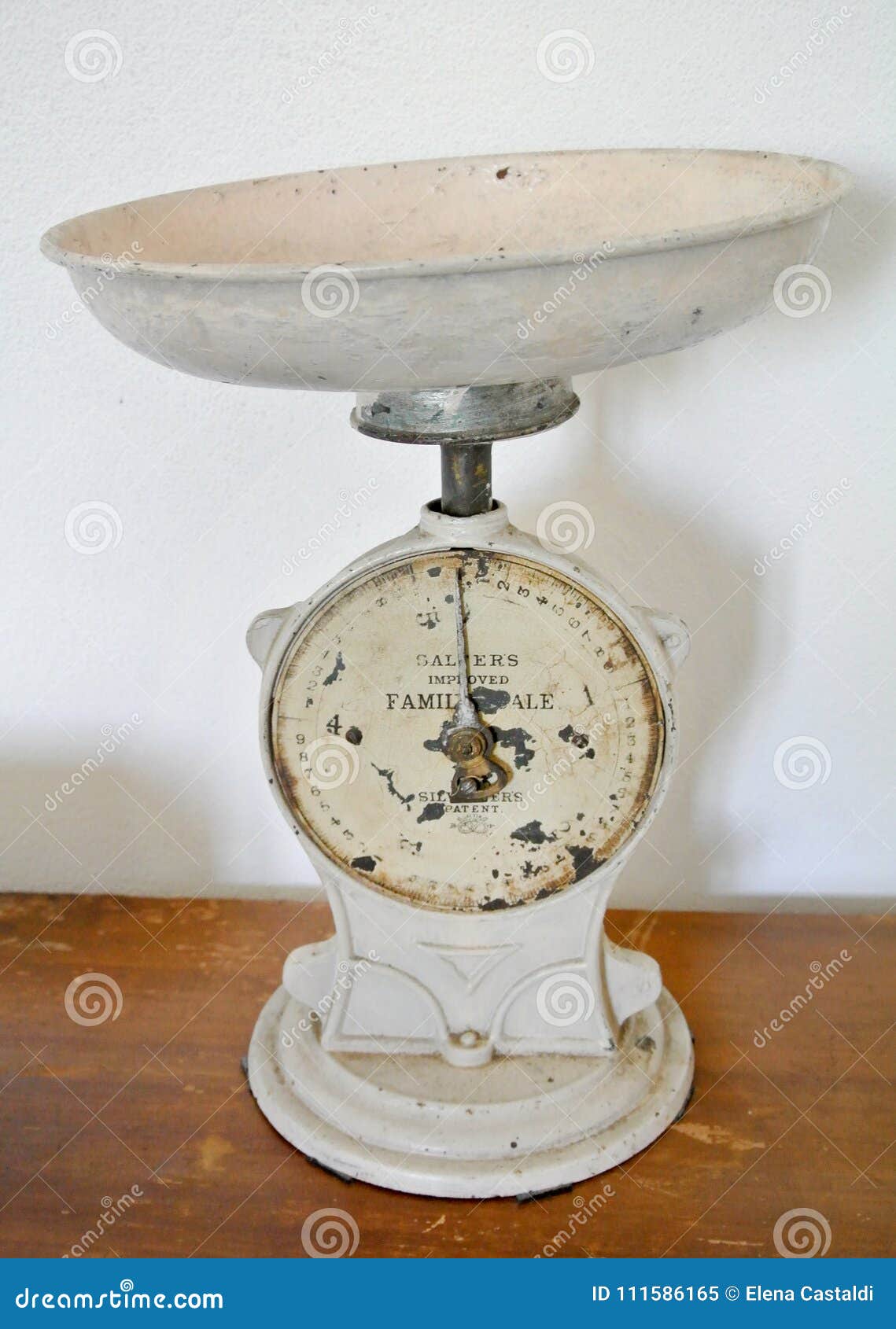 Ancient food scale editorial image. Image of dial, ancient - 111586165