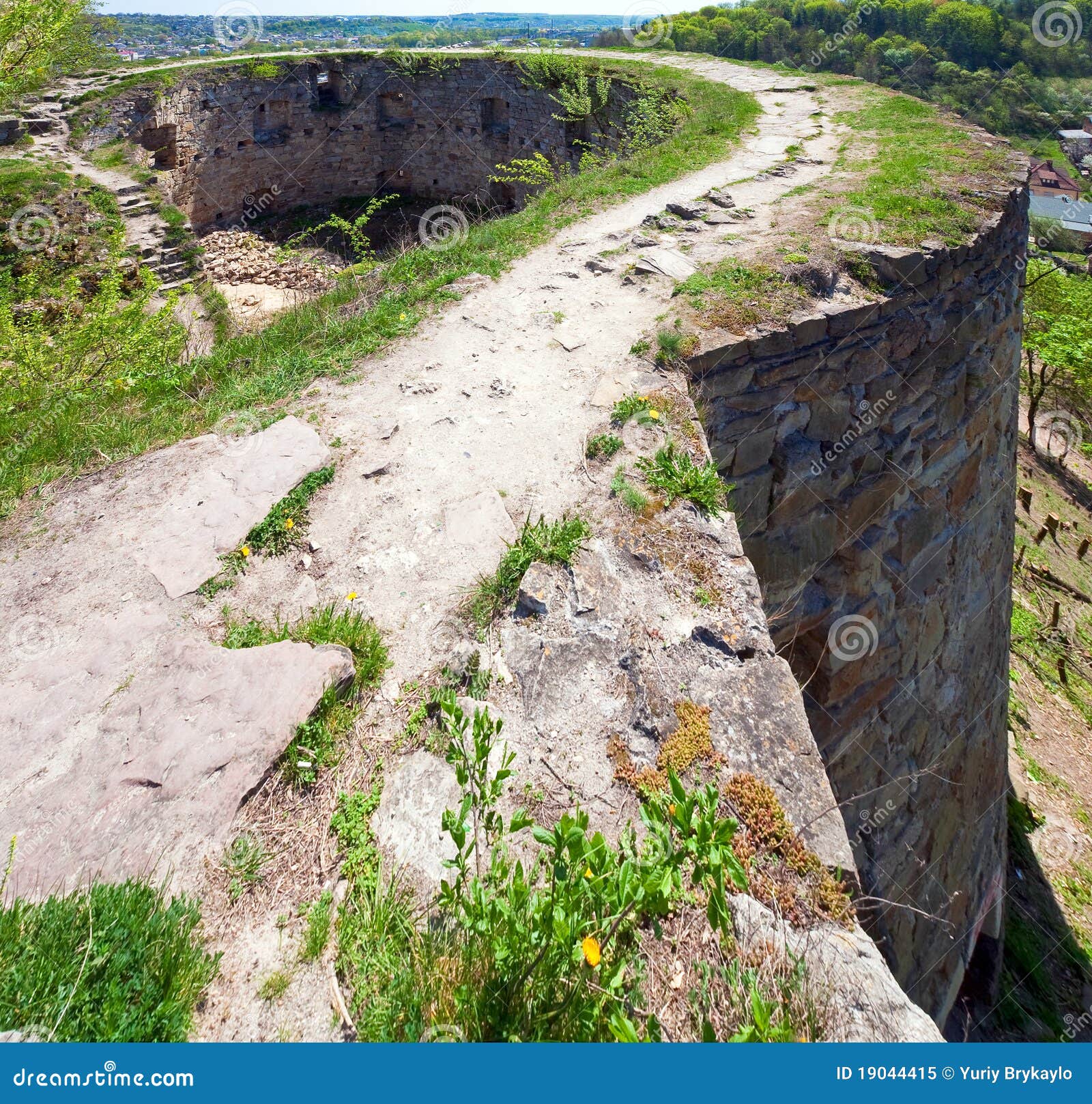Ancient fortress ruins stock image. Image of spring, ancient - 19044415