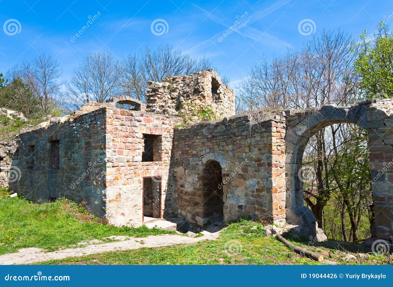 Ancient fortress ruins stock photo. Image of antique - 19044426