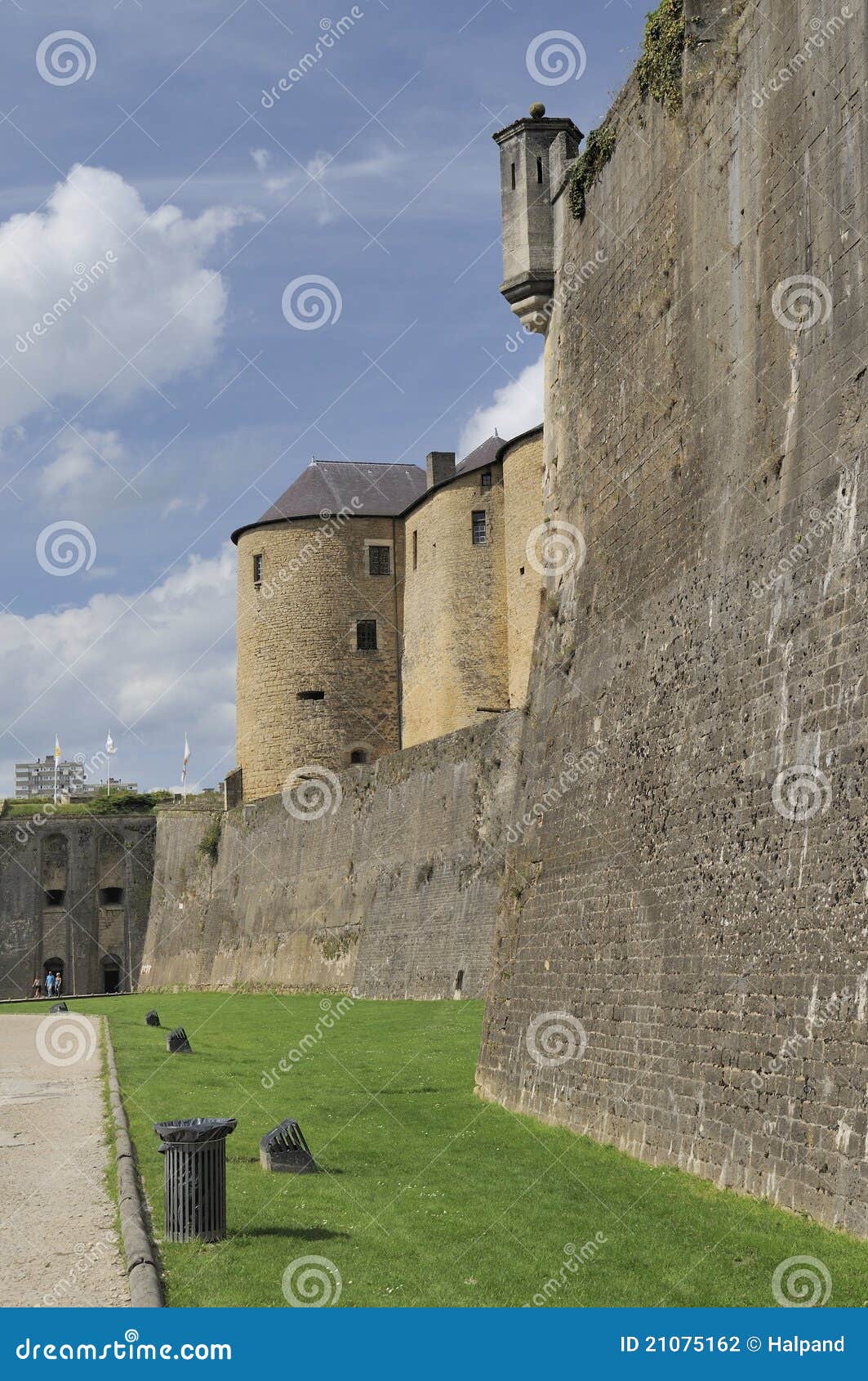 Ancient fortress, sedan stock photo. Image of vertical - 21075162