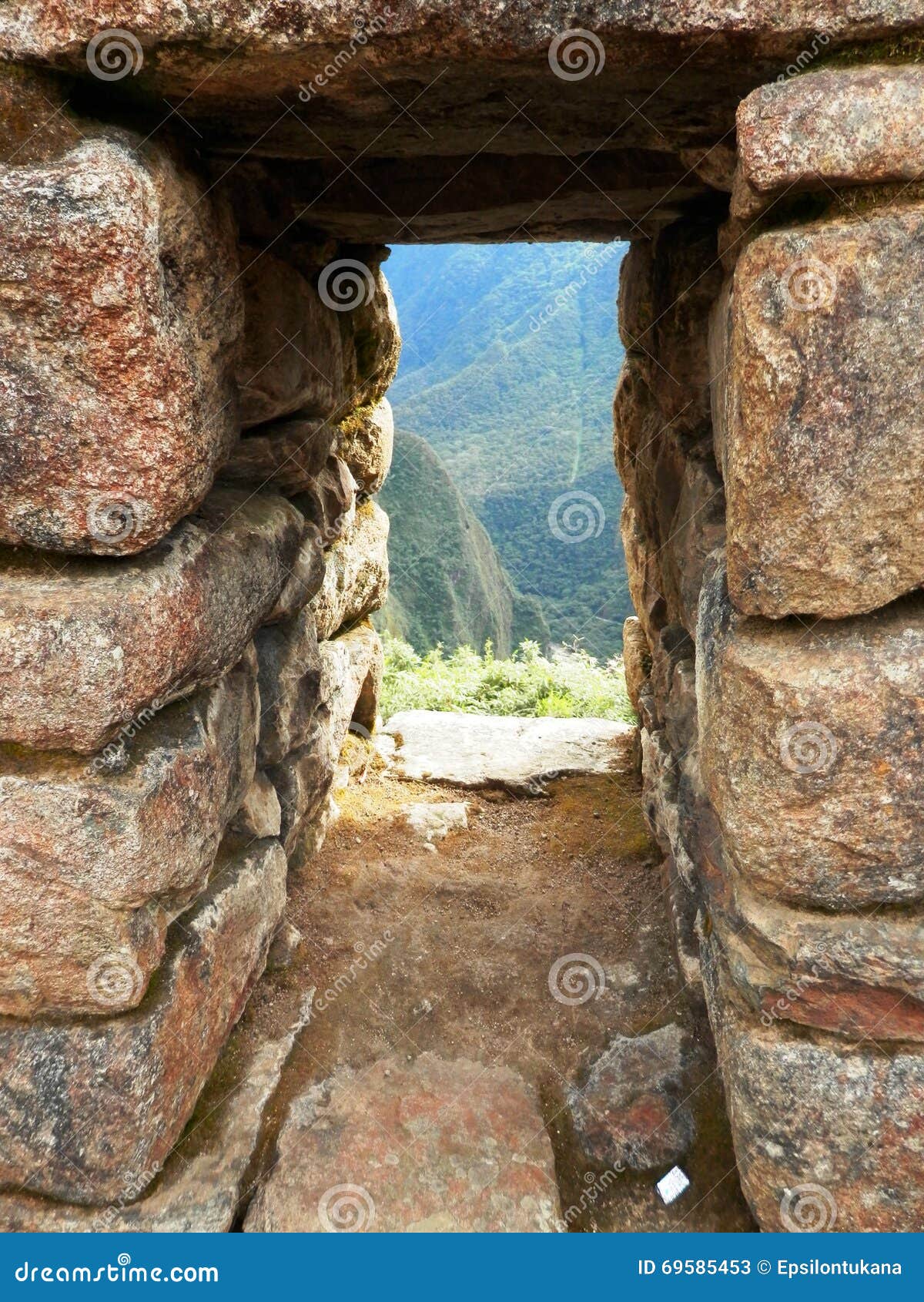 Ancient gate stock image. Image of grass, travel, picchu - 69585453