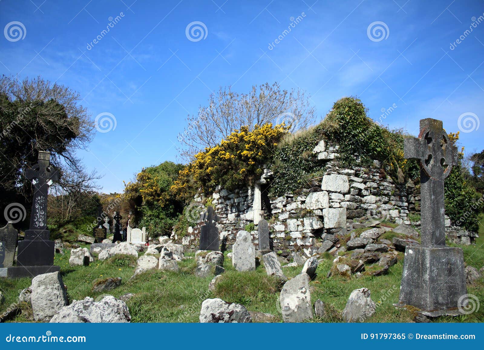 Ancient graveyard stock image. Image of siten, praise - 91797365