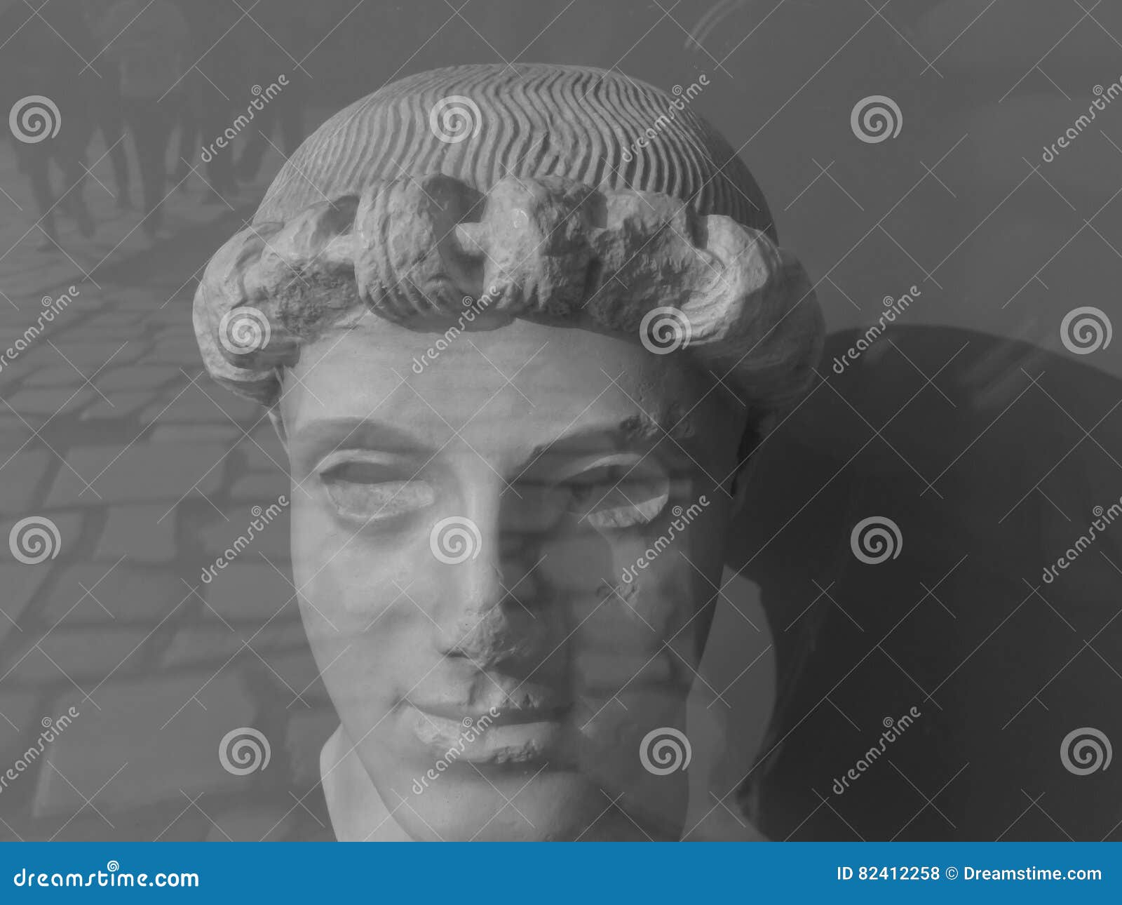 An Ancient Greek Statue Look Stock Photo - Image of museum, greece ...