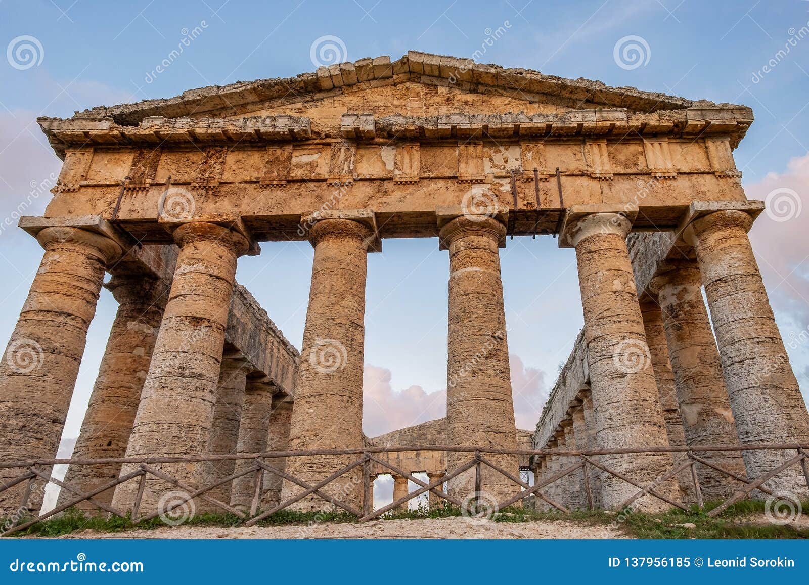 Ancient Greek Temple Classical Architecture Temples Ancient ...