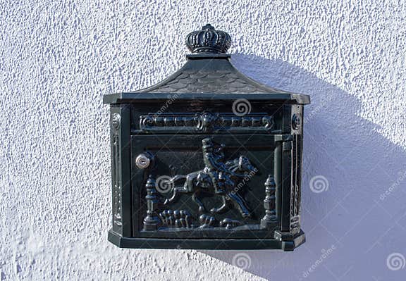 Ancient green mailbox stock photo. Image of post, postage - 173675180