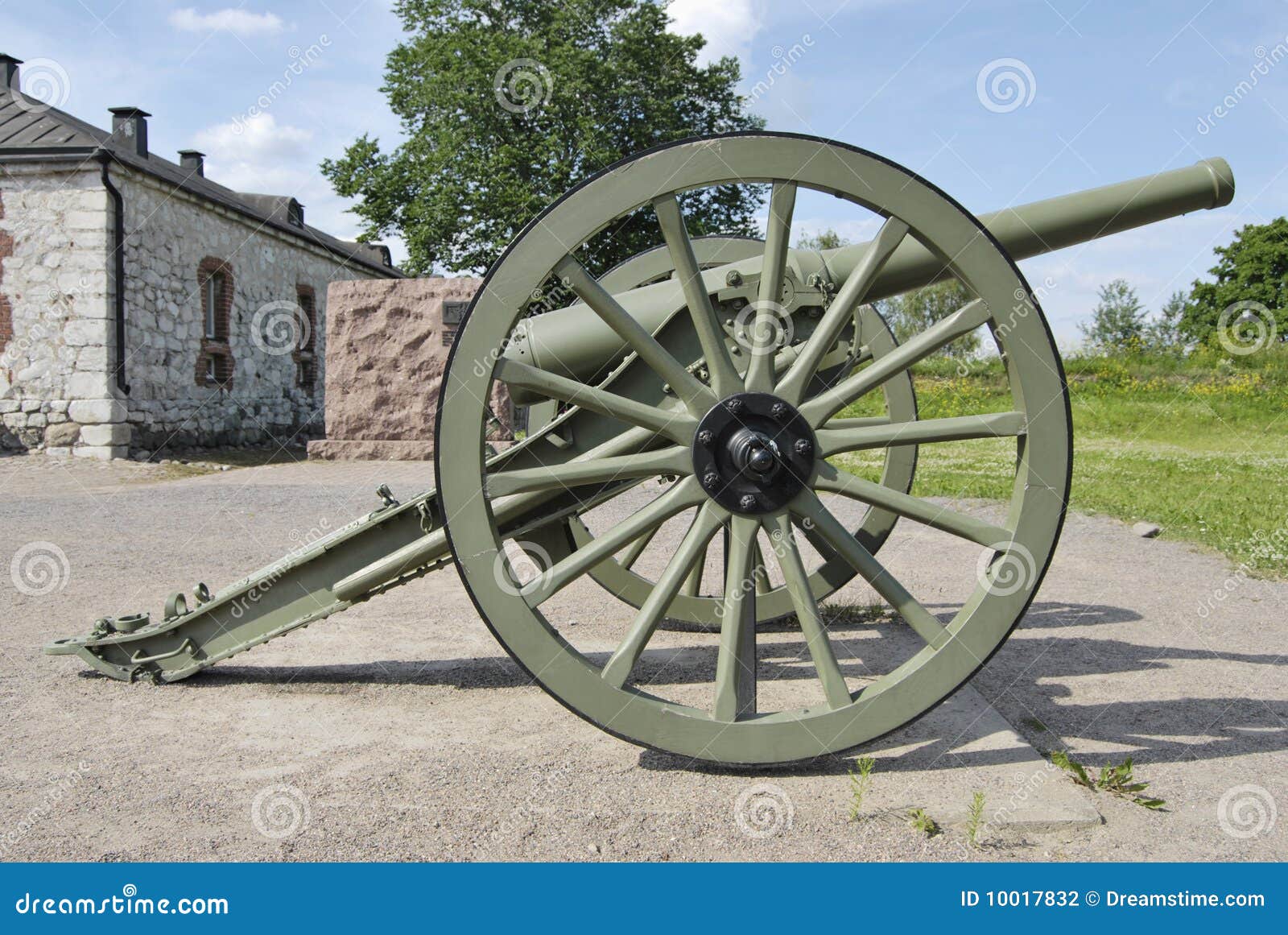 Ancient Gun stock photo. Image of fortress, cloud, building - 10017832