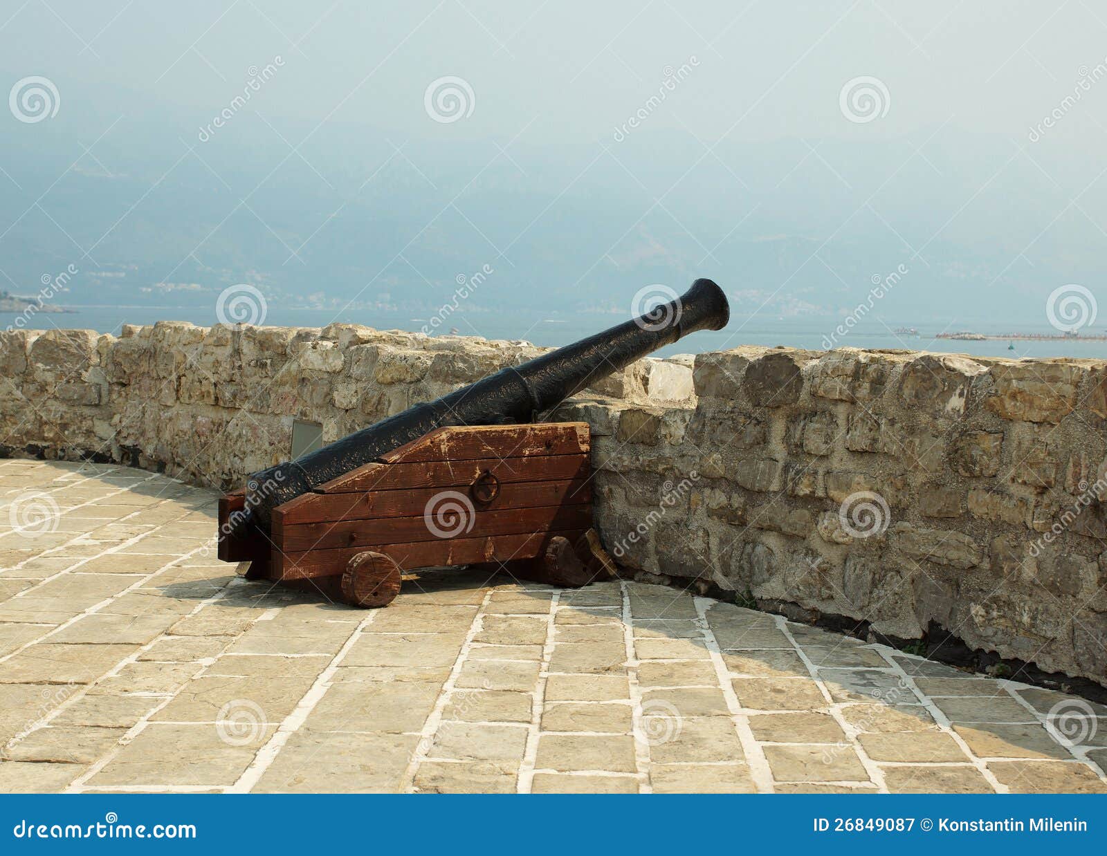 Ancient gun. stock image. Image of wall, carriage, fortress - 26849087