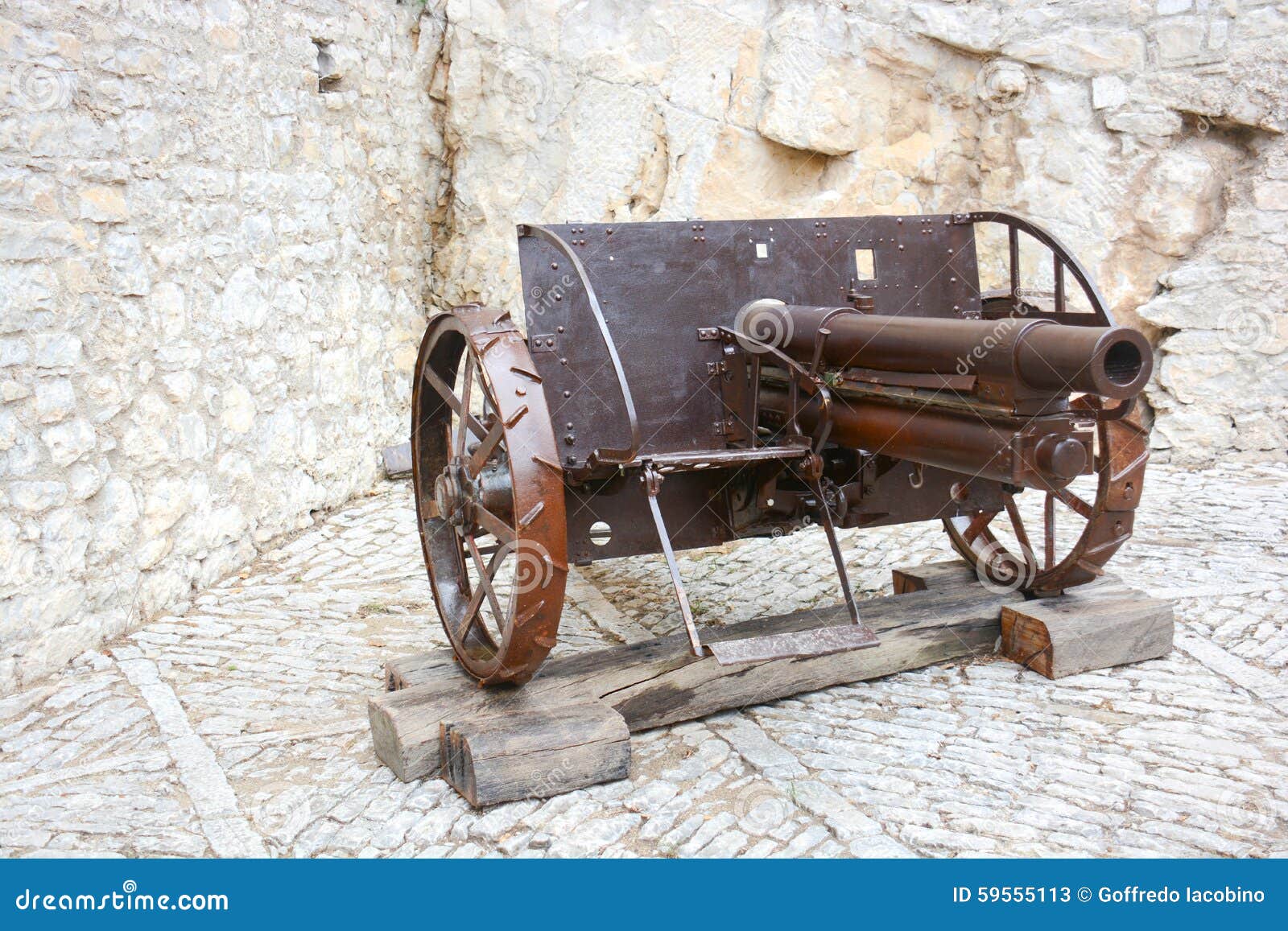 Ancient gun 2 stock image. Image of oldweapon, weapons - 59555113