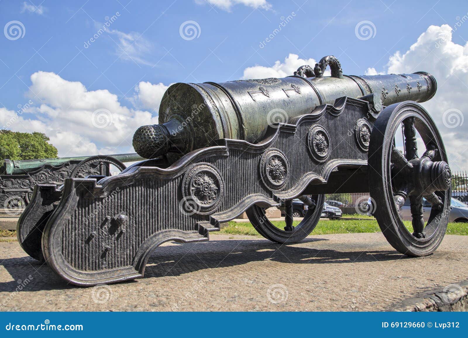 Ancient Guns about the Museum Editorial Image - Image of century ...