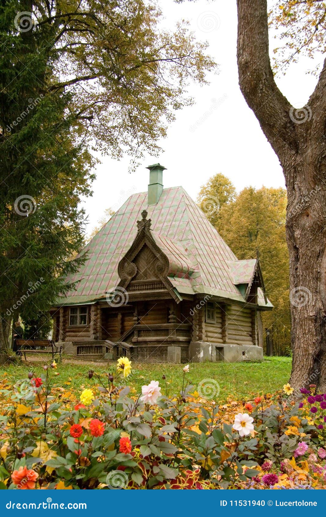 Ancient house stock photo. Image of russian, forest, abramtsevo - 11531940