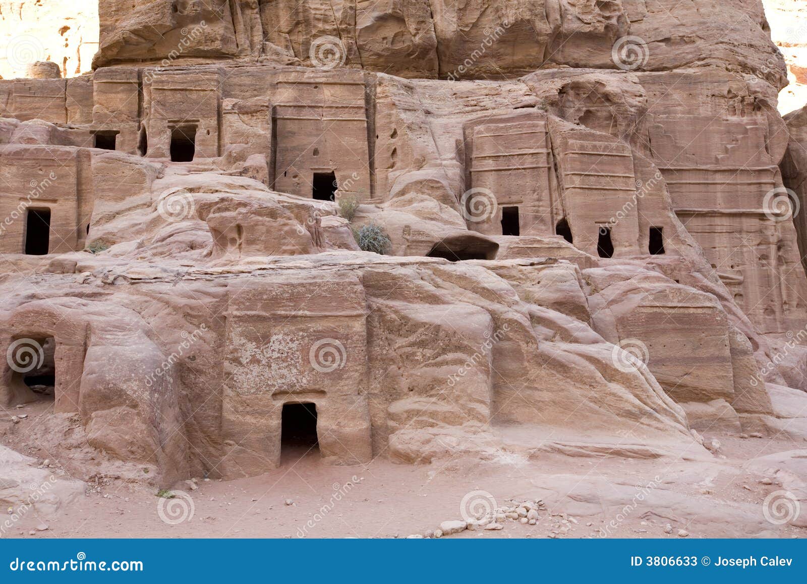 Ancient Houses at Petra Jordan Stock Image - Image of jordan, middle ...