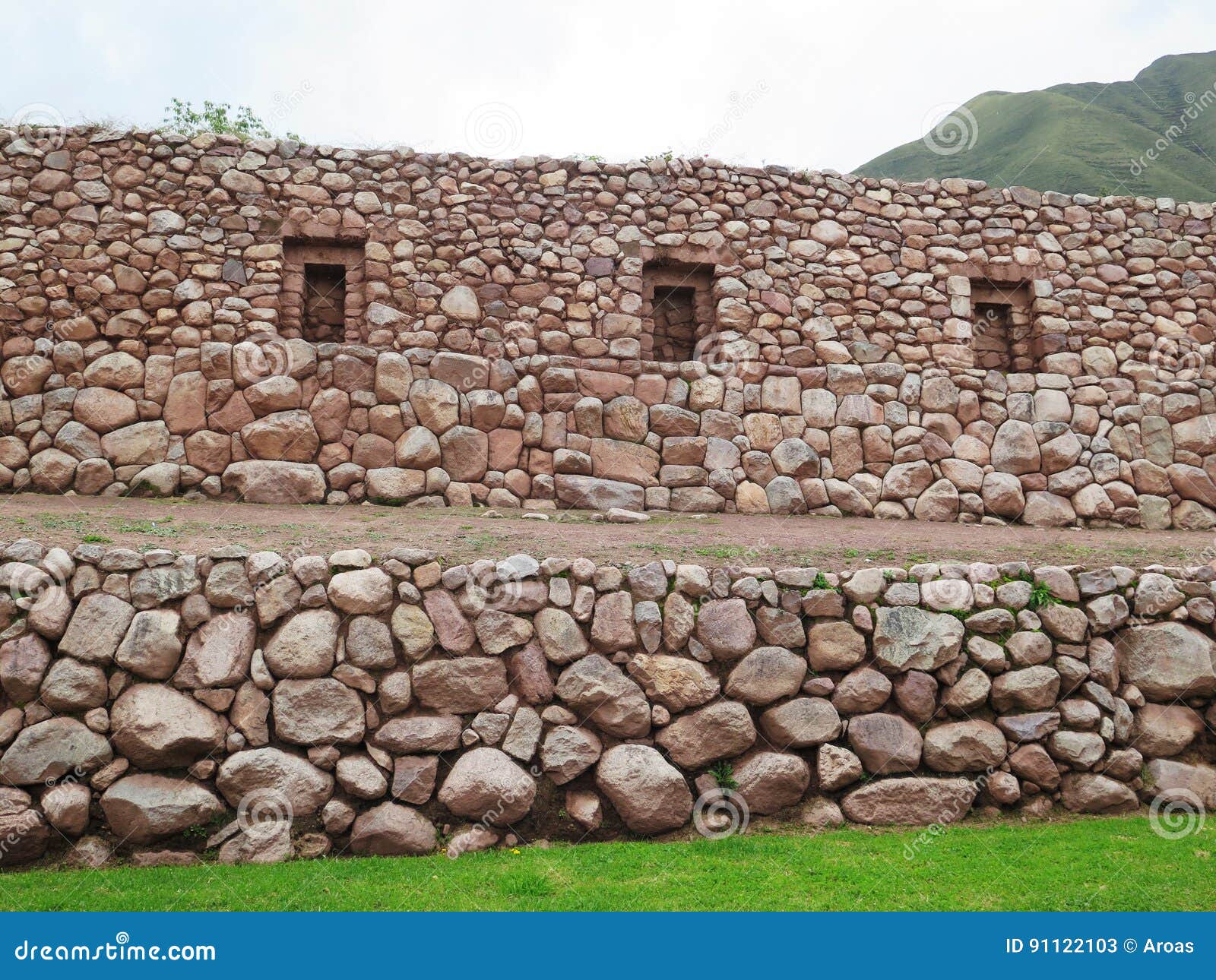 Ancient Inca Walls in Cusco Stock Image - Image of fortress, heritage ...