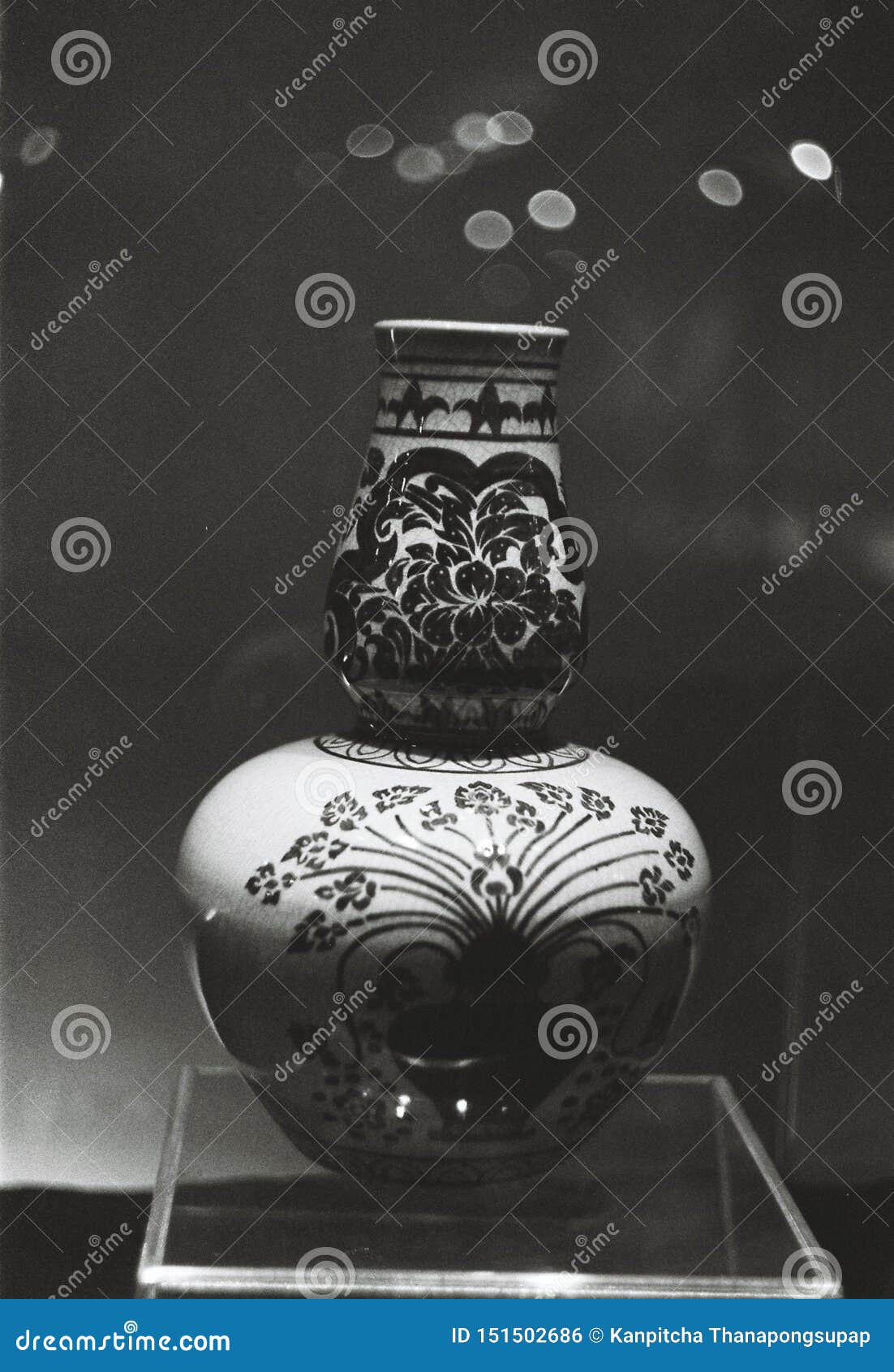 Ancient Jar from Thailand editorial photo. Image of white - 151502686
