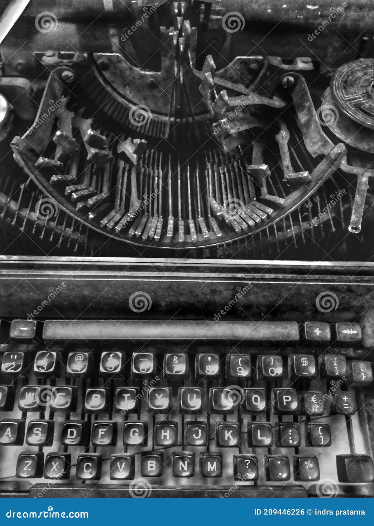 Keyboard Of Ancient Thai Typewriter Machine Stock Photography ...