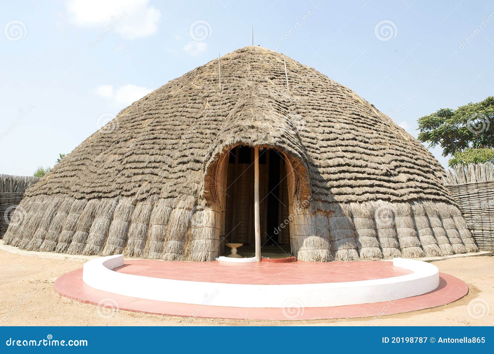The Ancient King S Palace in Nyanza Editorial Photography - Image of ...