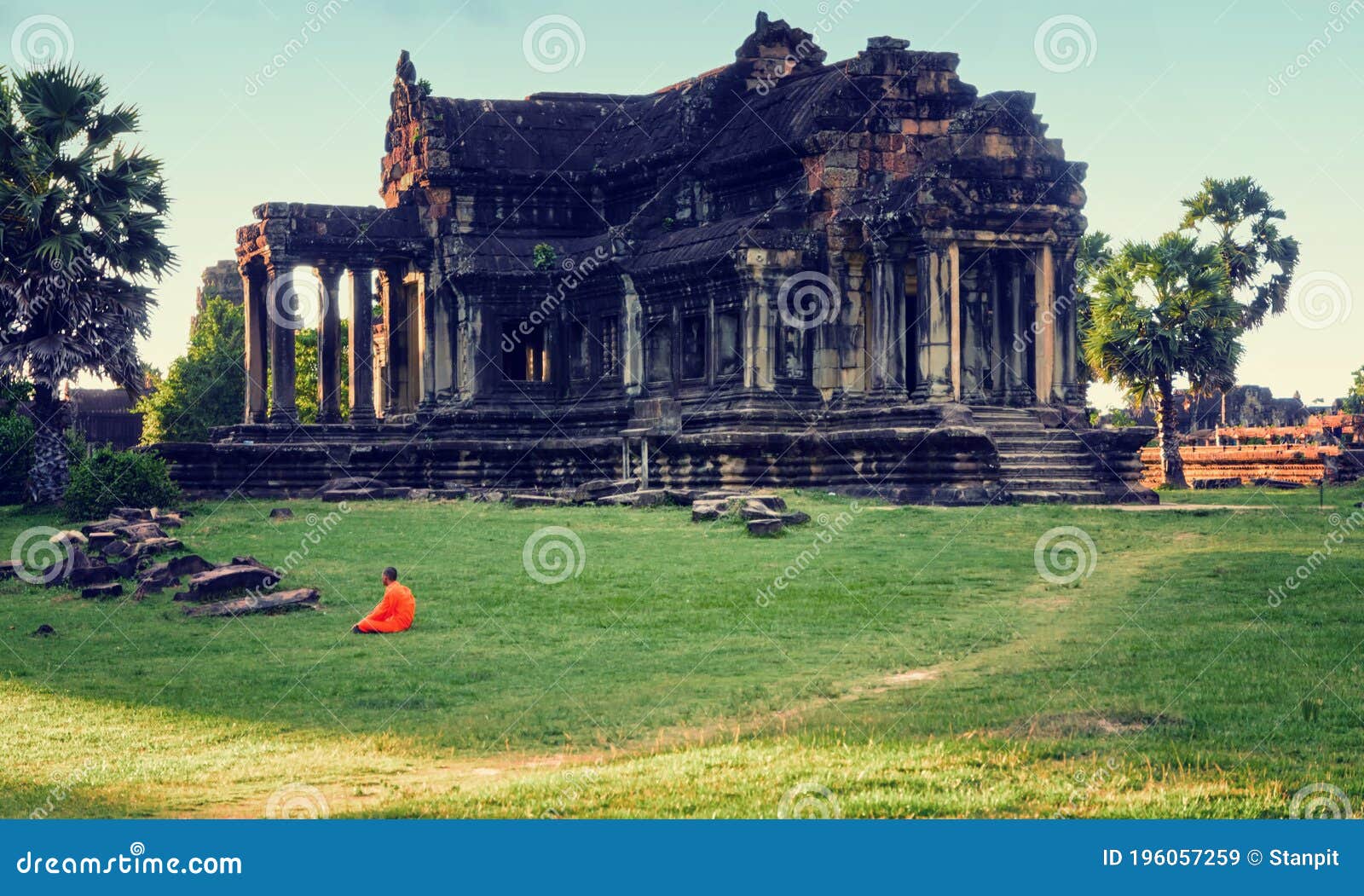 Ancient Library in Angkor Wat, Cambodia Editorial Stock Image - Image ...
