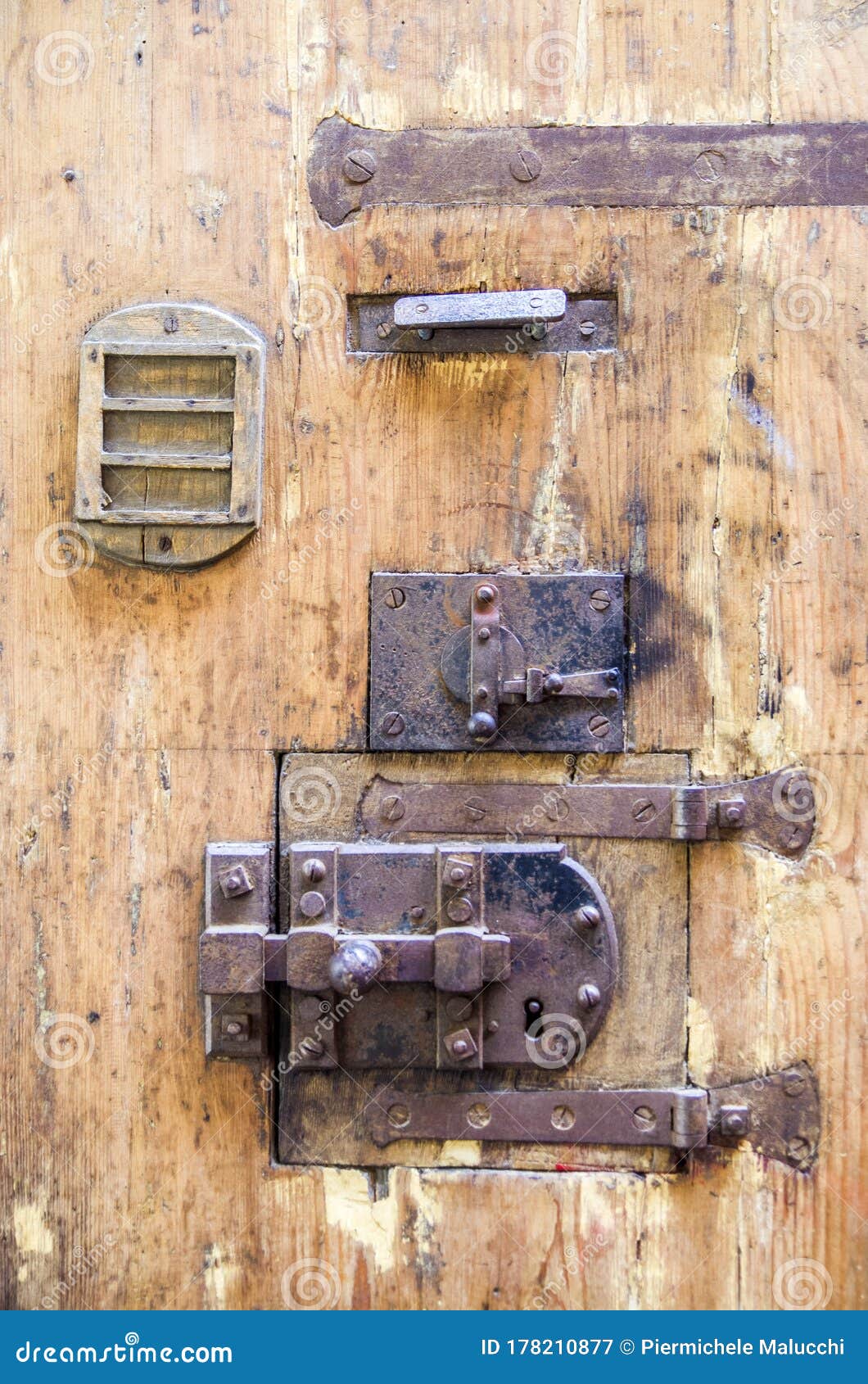 Ancient Lock of Historic Building Stock Image - Image of facade, handle ...