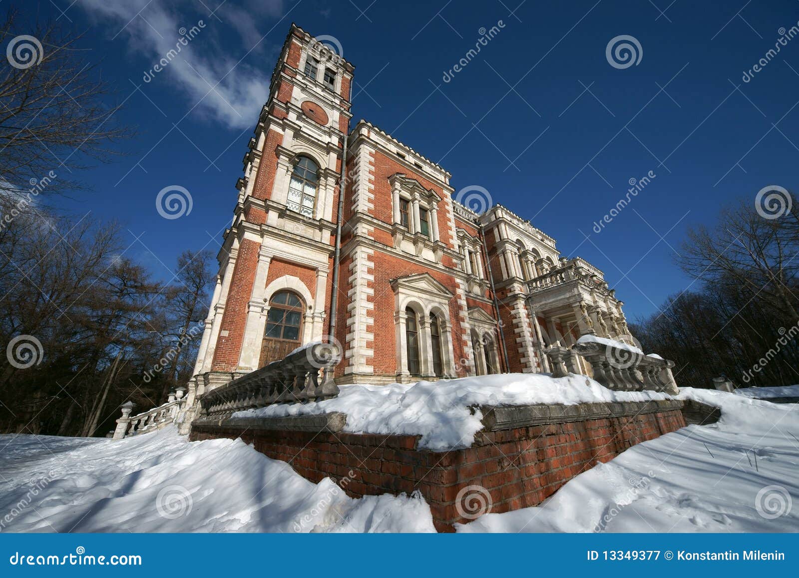 Ancient manor in Russia. stock image. Image of nobility - 13349377