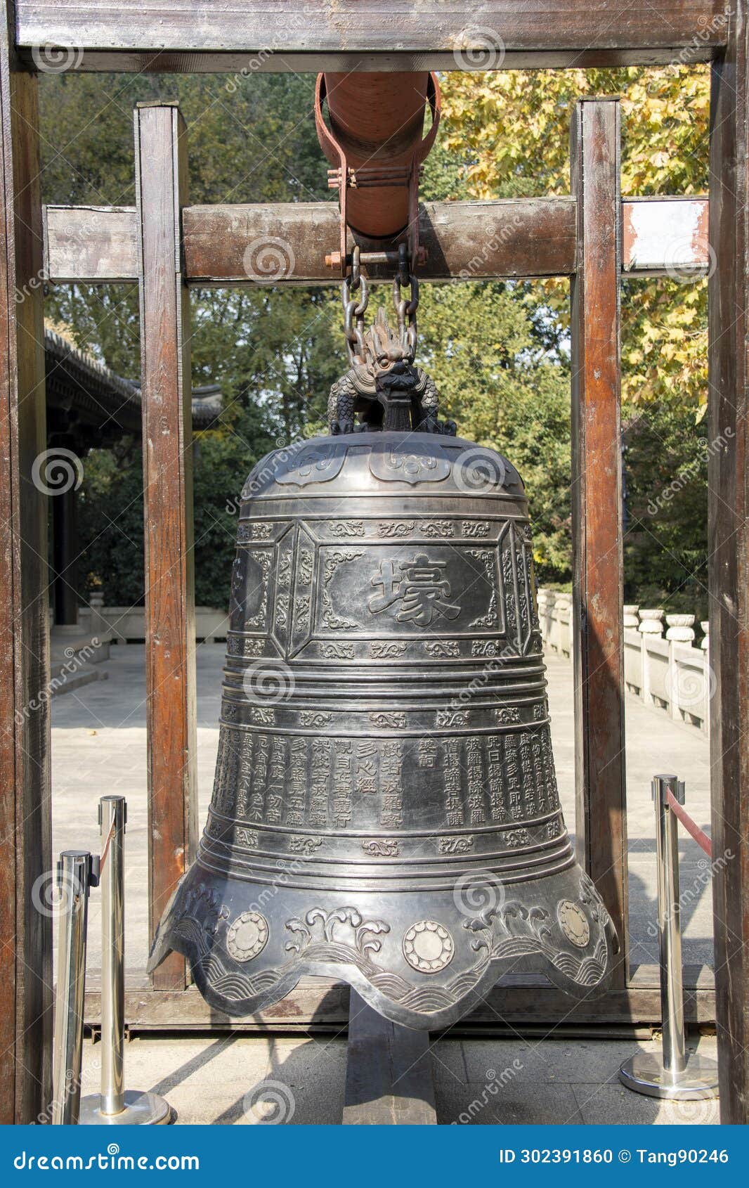 Ancient Massive Bell in Chinese Temple in Jiaxing, China Editorial Image - Image of asia, bronze ...