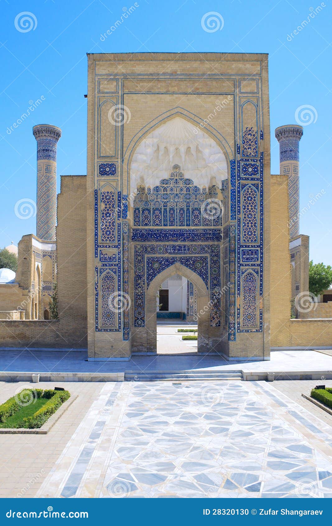 Ancient Mausoleum of Tamerlane in Samarkand Stock Photo - Image of ...