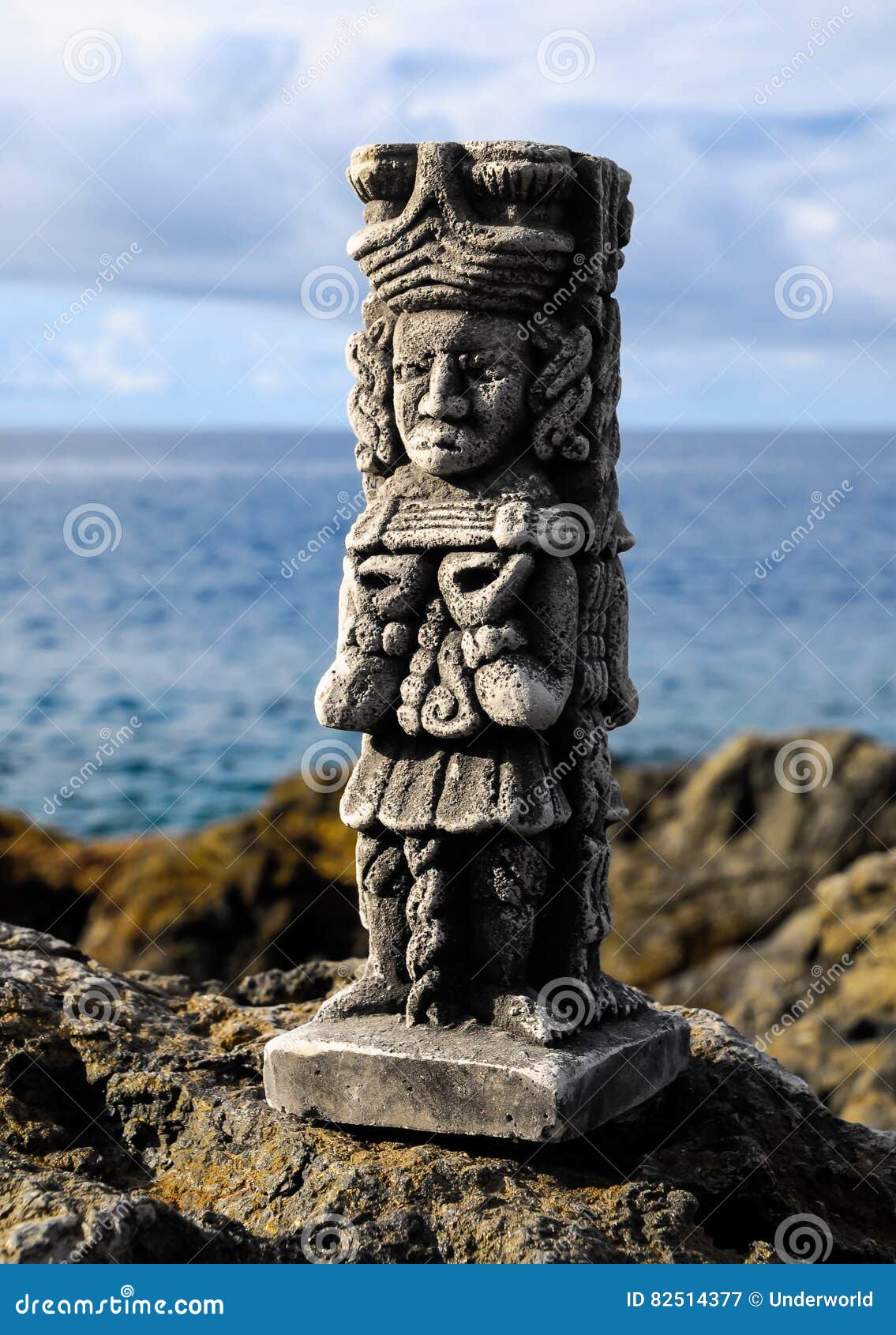 Maya Statue stock image. Image of aztec, mayan, itza - 82514377