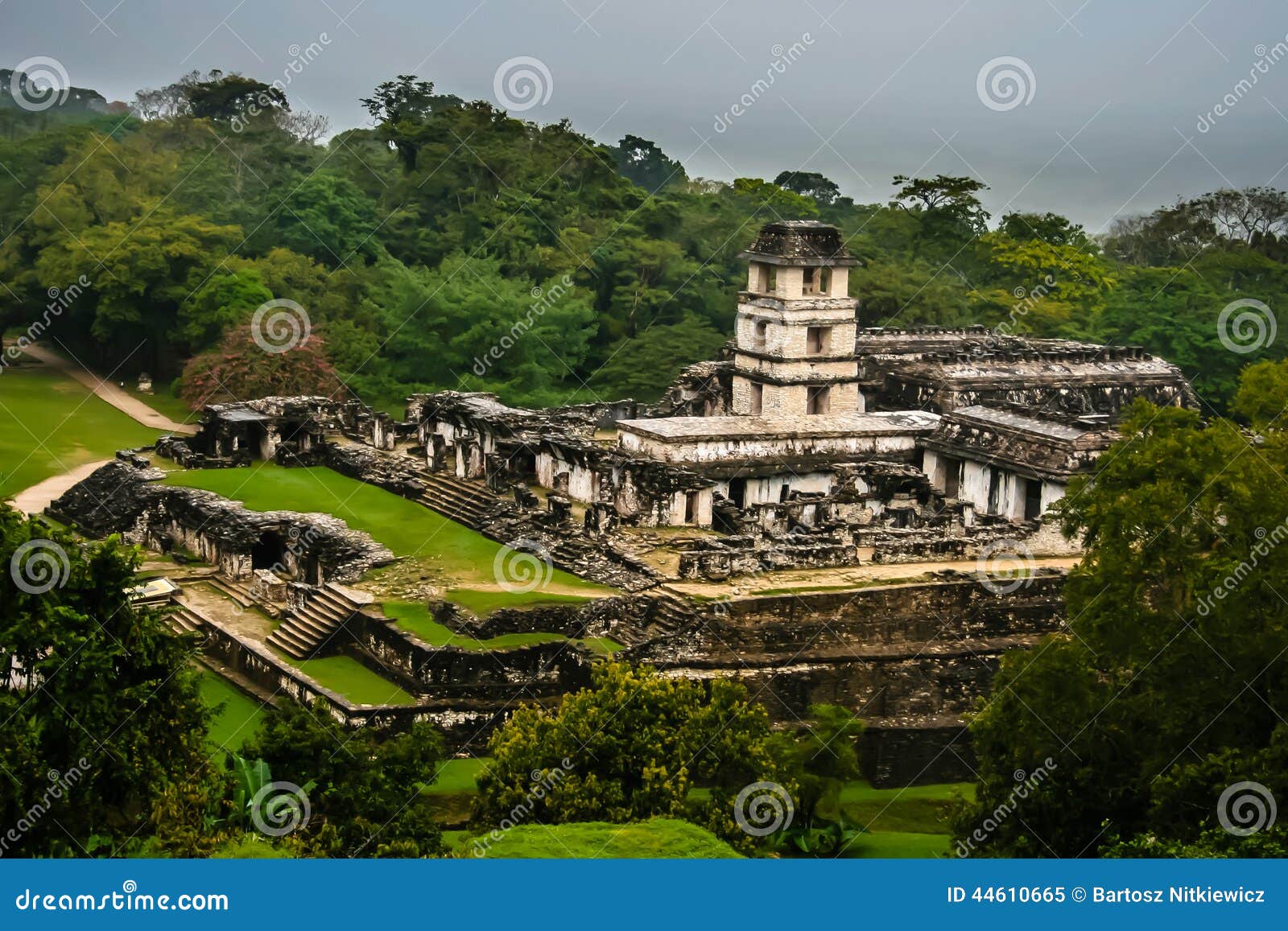 The ancient Mayan city stock image. Image of palace, jungle - 44610665
