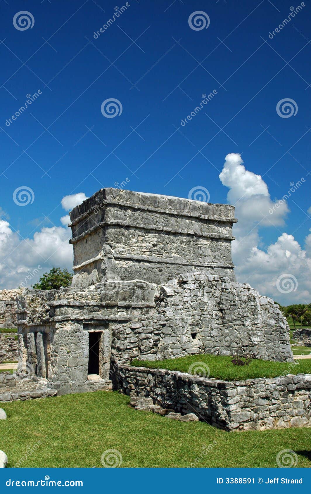 Ancient Mayan House stock image. Image of skies, stony - 3388591