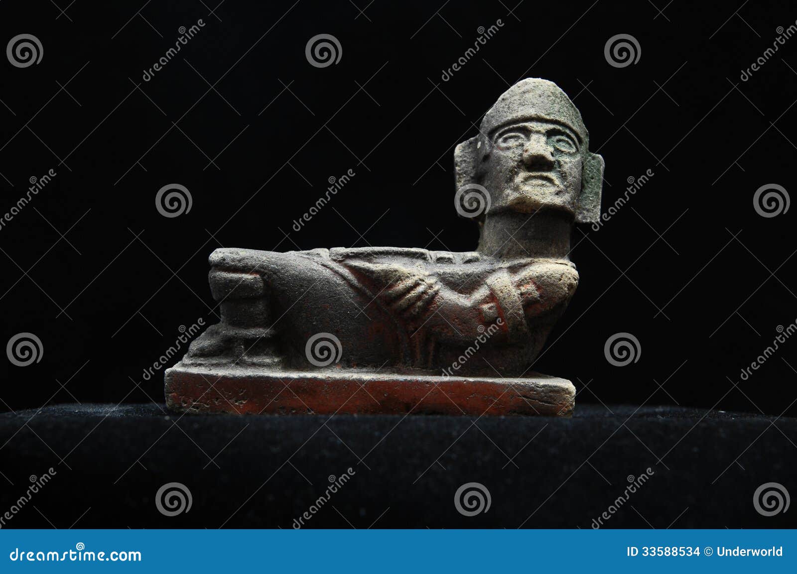 Ancient Mayan Statue stock photo. Image of figure, clay - 33588534