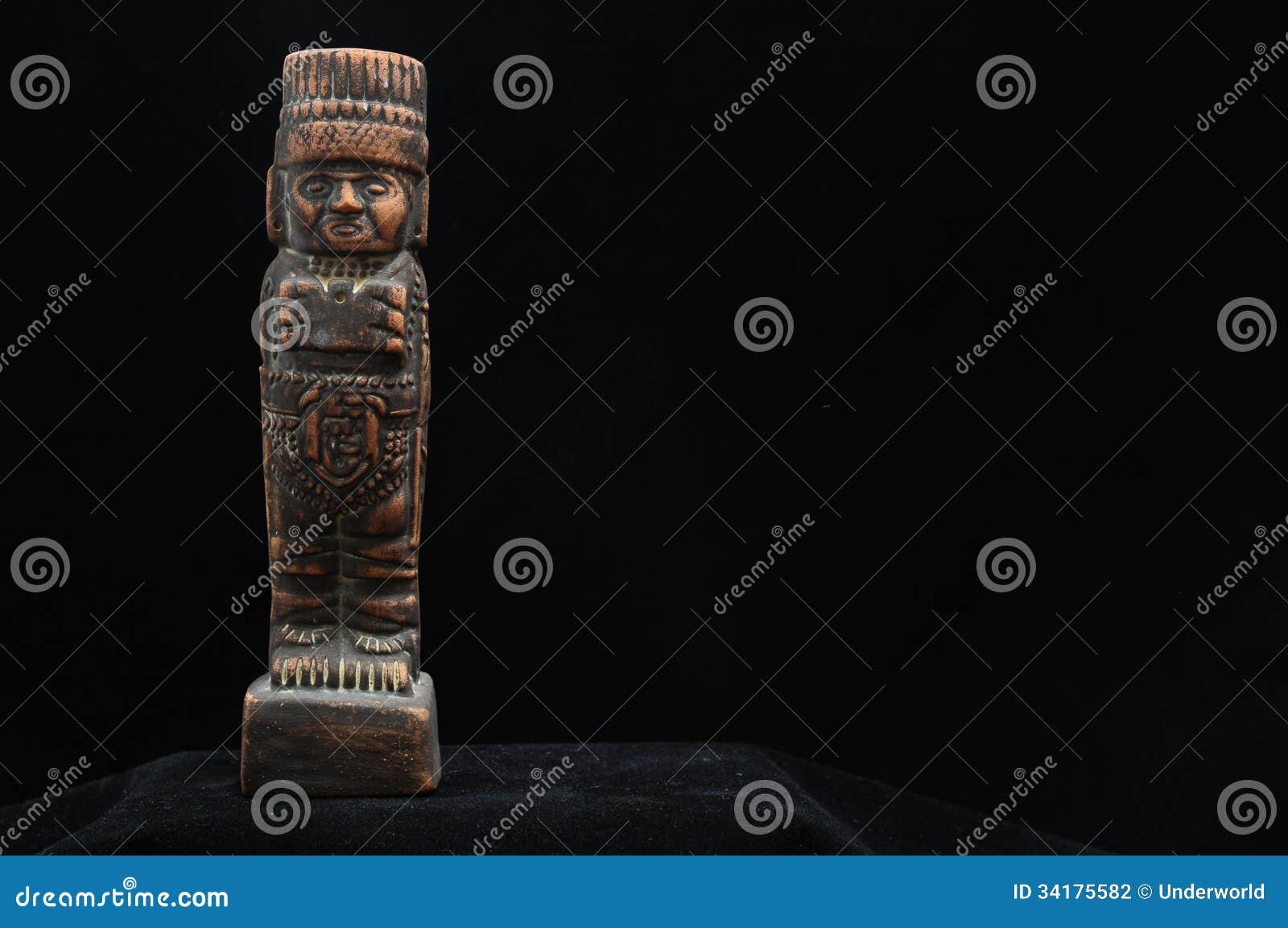 Ancient Mayan Statue stock photo. Image of religion, chichen - 34175582