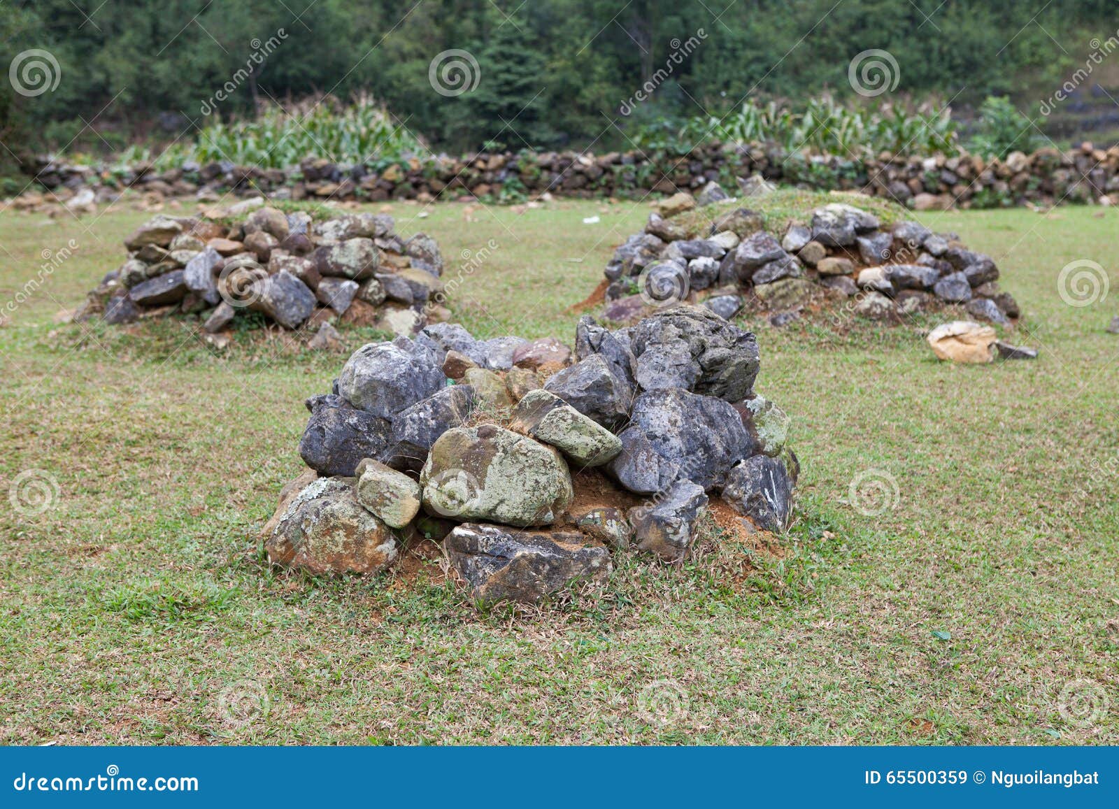 Ancient megalithic tomb stock image. Image of grey, dolmen - 65500359