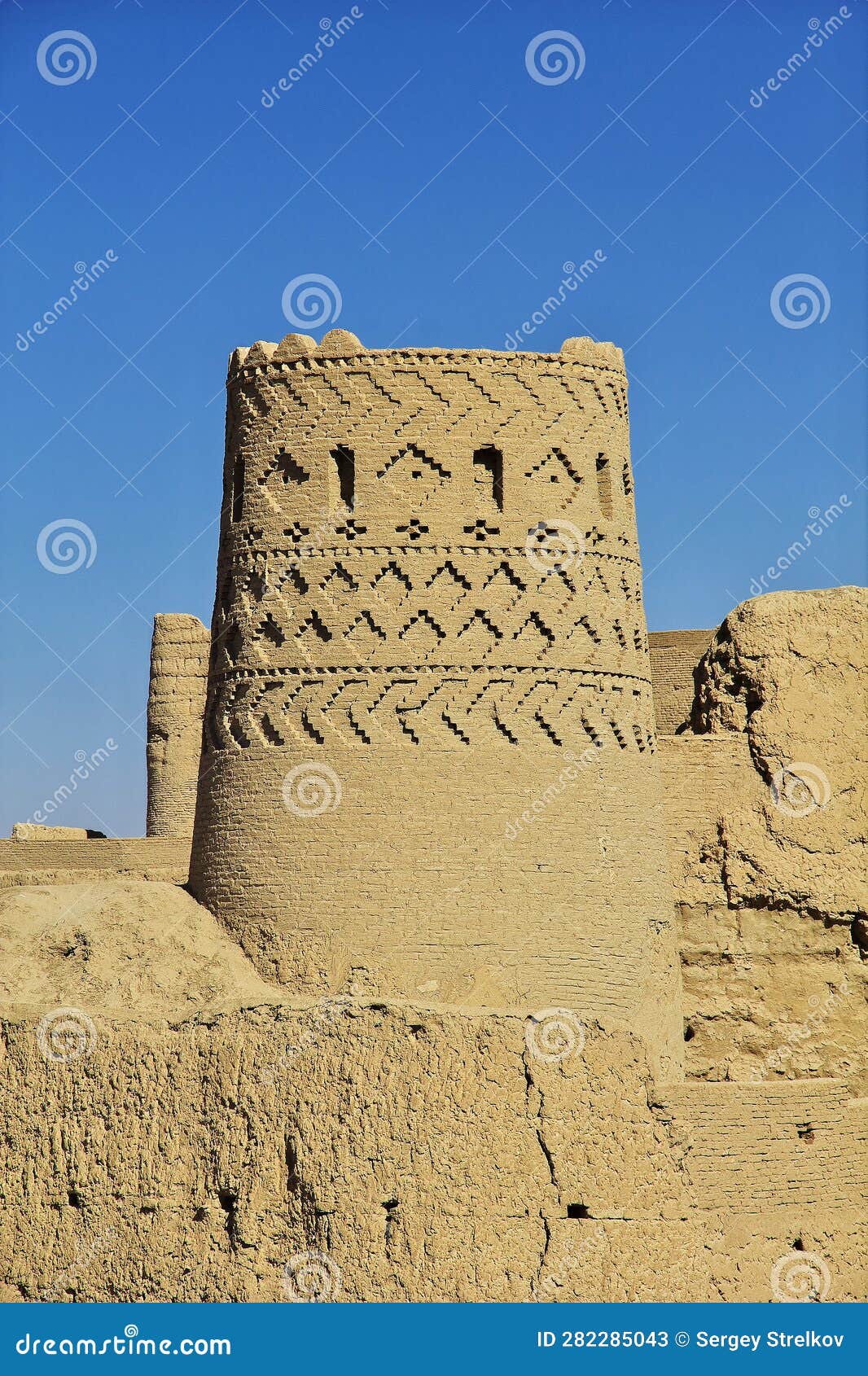 Ancient Meybod Citadel in Iran Stock Image - Image of landmark, desert ...