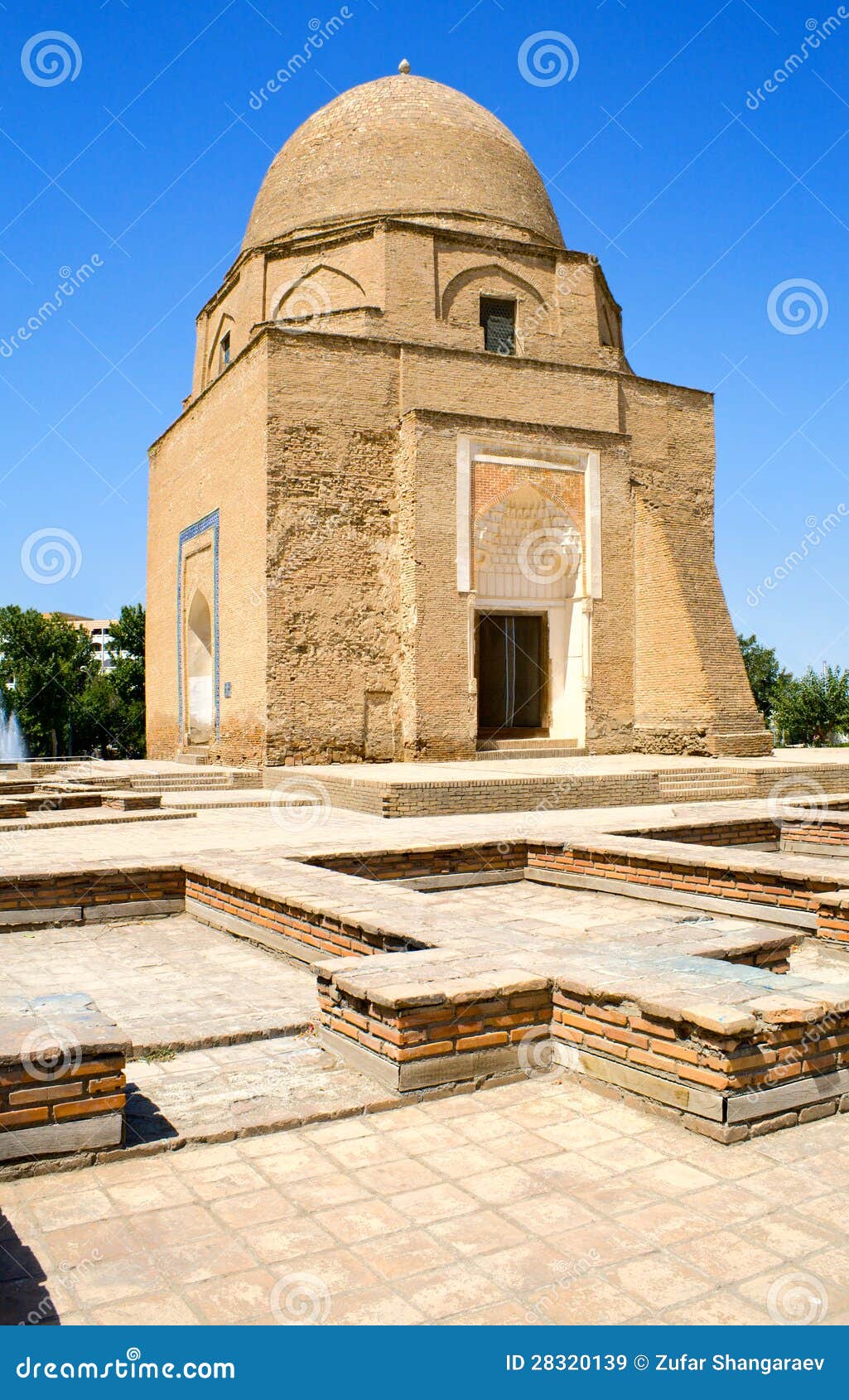 Ancient Muslim Mausoleum Rukhabad in Samarkand Stock Image - Image of ...