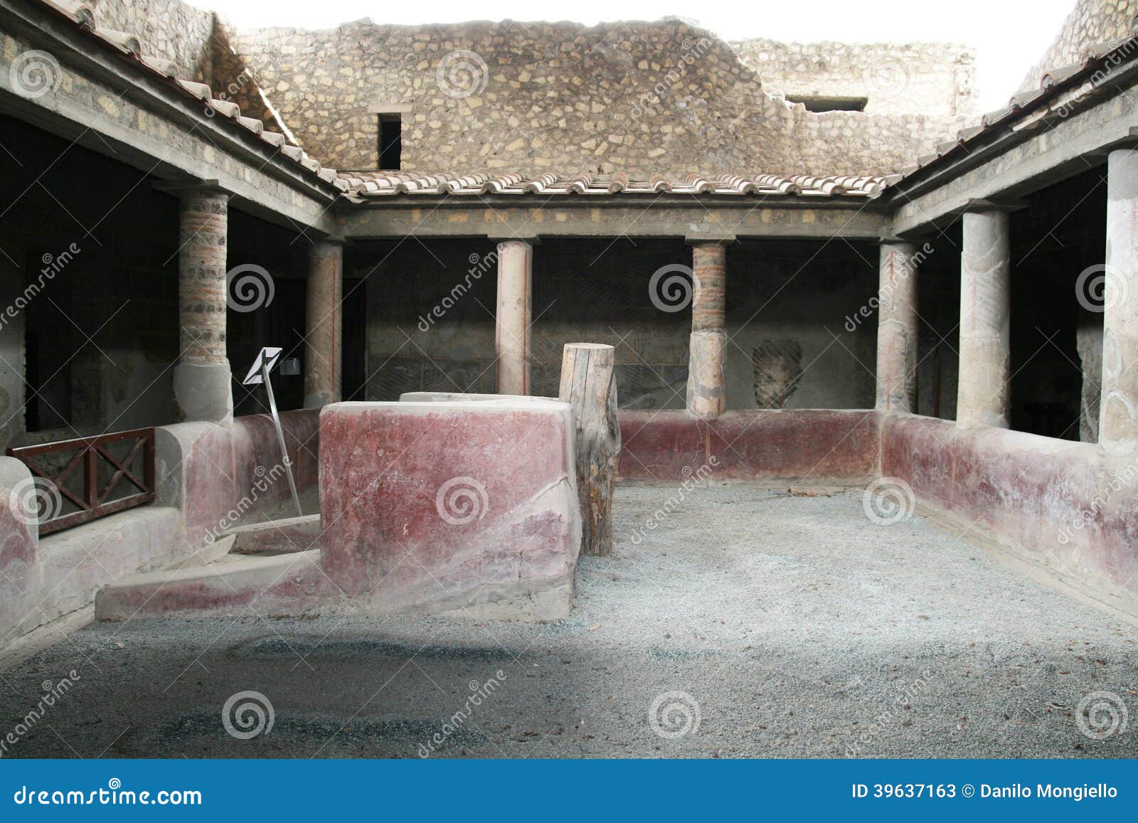 Ancient oplontis stock image. Image of ancient, italy - 39637163